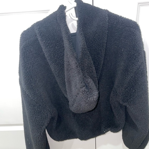 ALO Yoga | Jackets & Coats | Alo Yoga Womens Fluffy Hooded Zipup Jacket ...